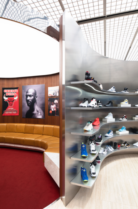 Edward Fields | Jordan "World of Flight" Store, Milan